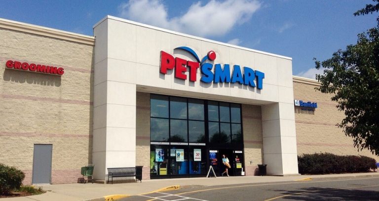 How Old Do You Have to Be to Work at PetSmart? - Career