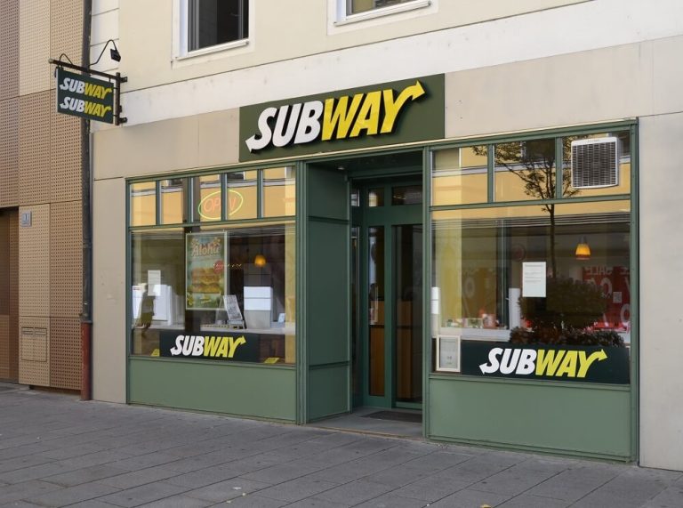 How Old Do you have to be to Work at Subway - Career